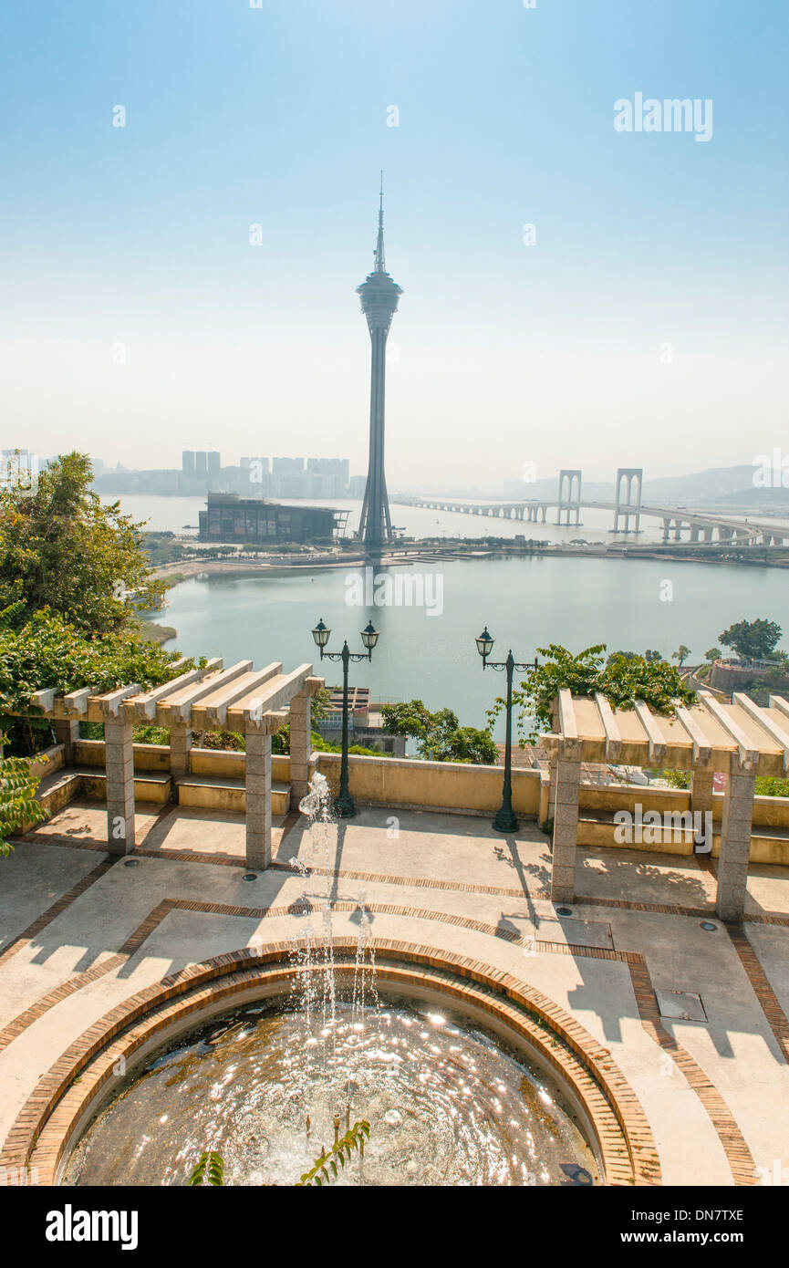 Landmark sightseeing tower hi-res stock photography and images - Alamy