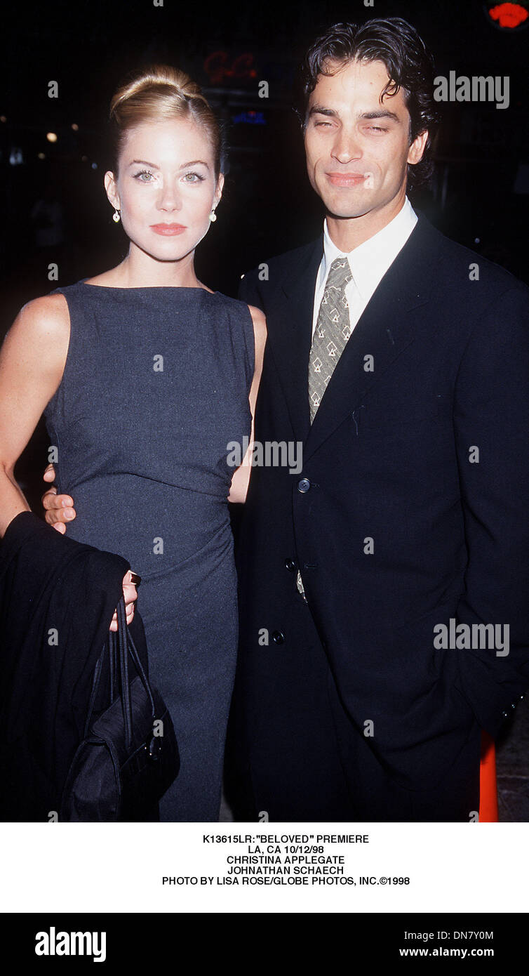 Christina applegate 1998 hi-res stock photography and images - Alamy