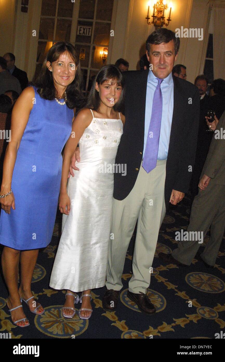 Aug. 29, 2001 - K22804JB: BECKY TAYLOR PERFORMS MATERIAL FROM HER DEBUT ...