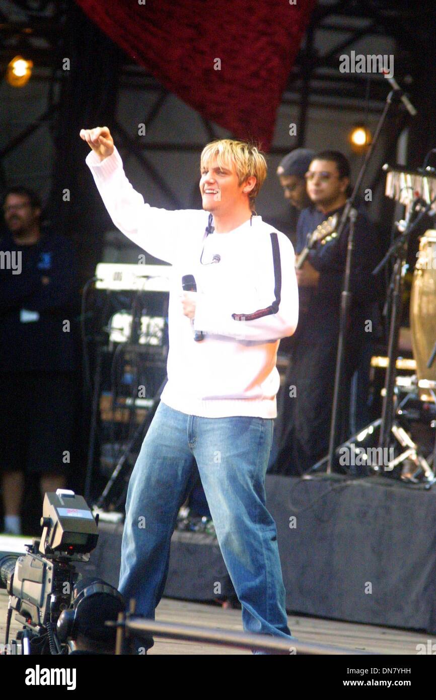Backstreet boys 2001 hi-res stock photography and images - Alamy