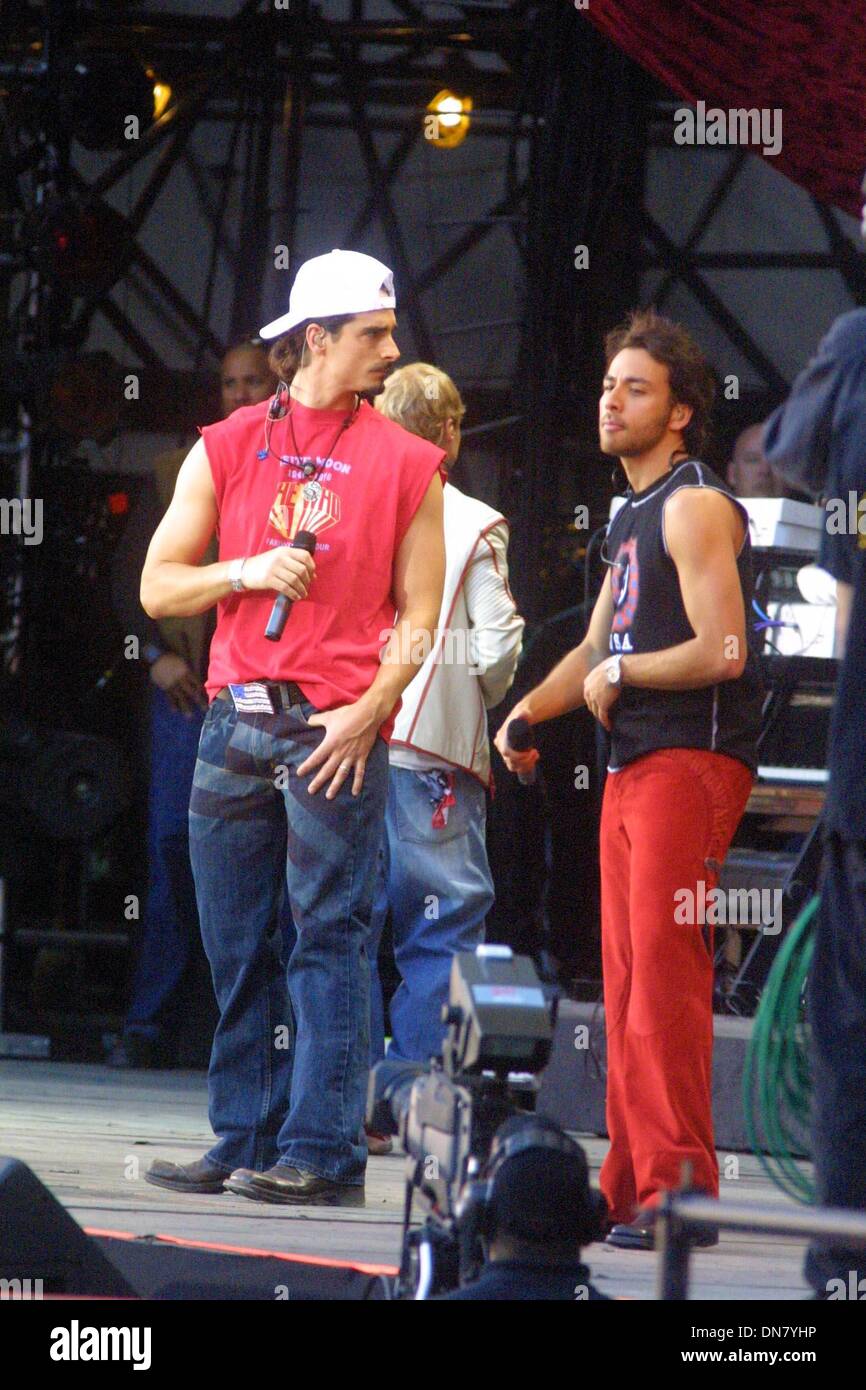 Backstreet boys 2001 hi-res stock photography and images - Alamy