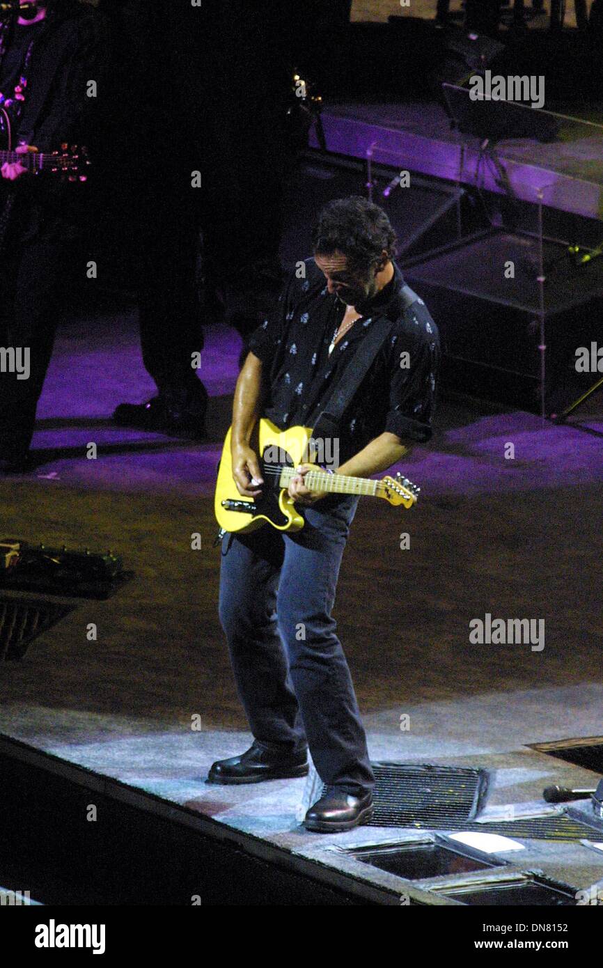 Springsteen 1980 hi-res stock photography and images - Alamy