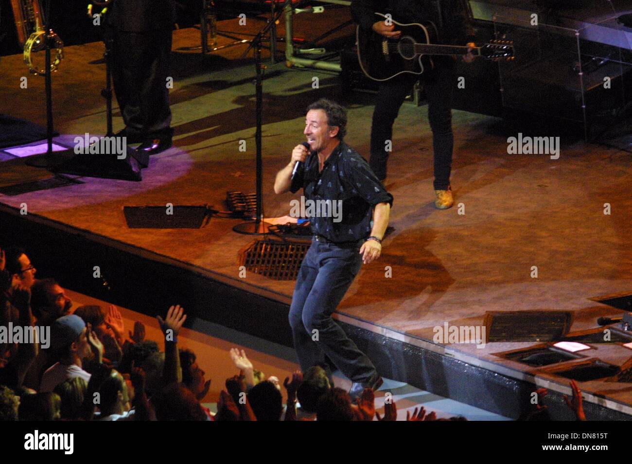 Bruce springsteen 1980 hi-res stock photography and images - Alamy