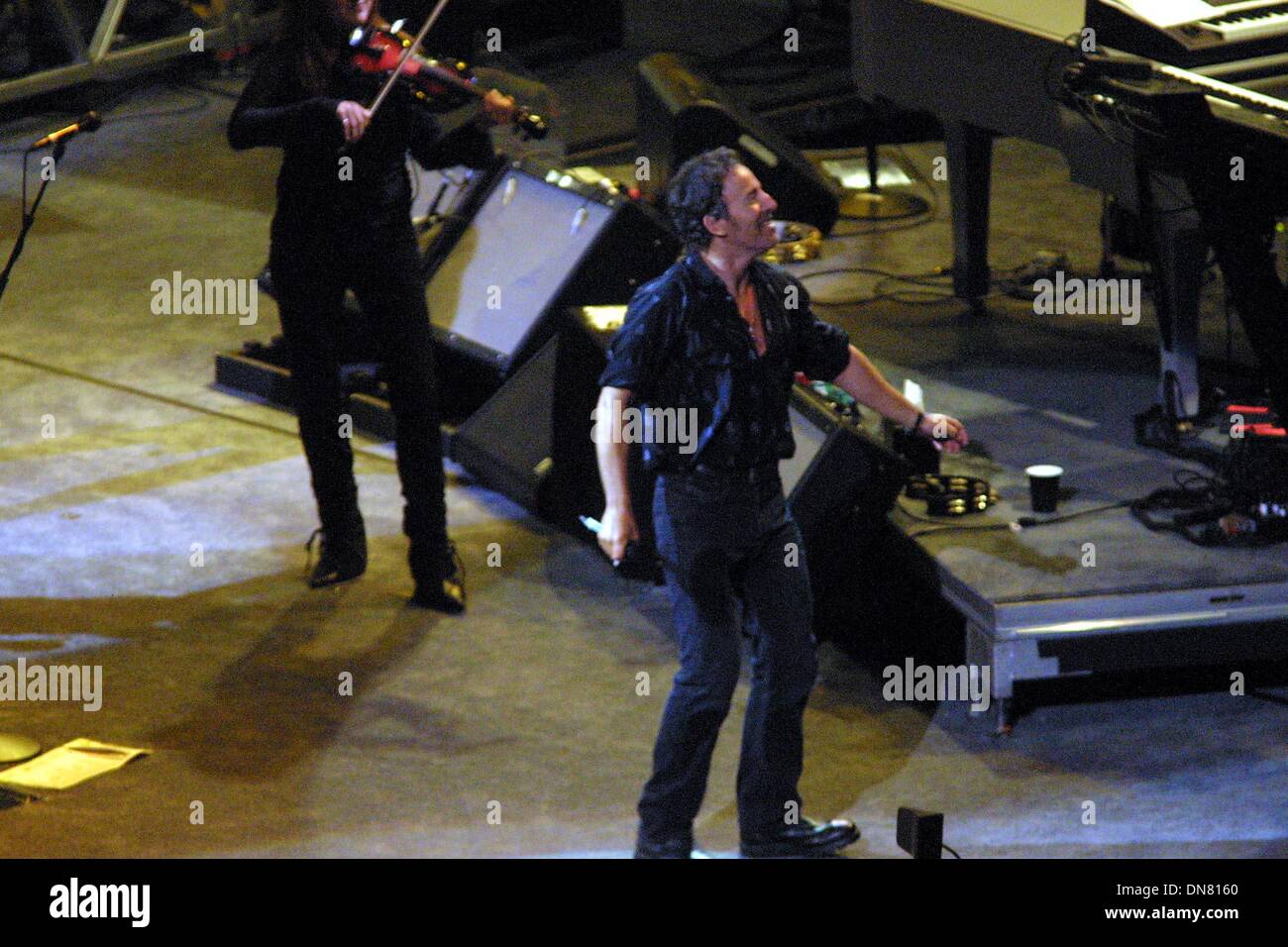 Bruce springsteen 1980 hi-res stock photography and images - Alamy