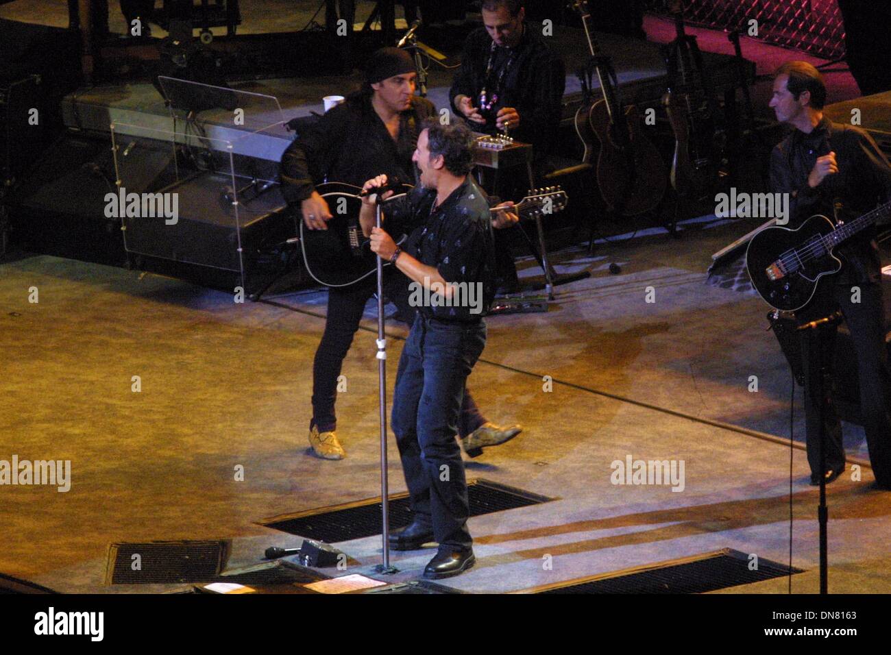 Springsteen 1980 hi-res stock photography and images - Alamy