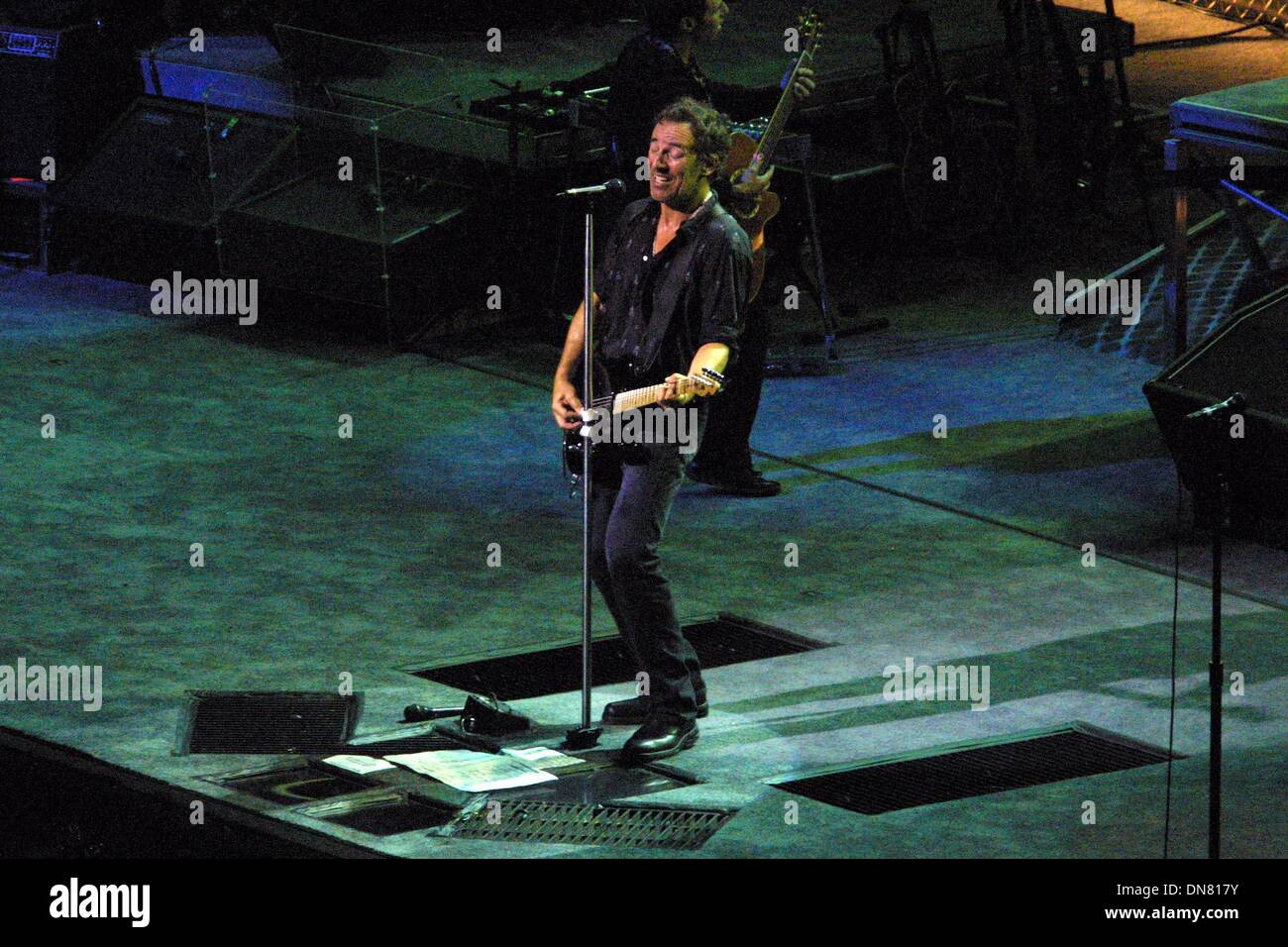 Bruce springsteen 1980 hi-res stock photography and images - Alamy