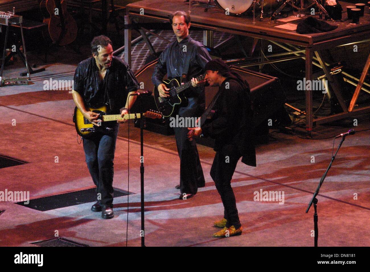 Bruce springsteen 1980 hi-res stock photography and images - Alamy