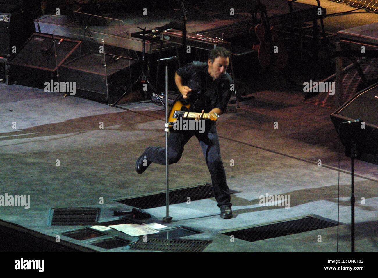 Bruce springsteen 1980 hi-res stock photography and images - Alamy