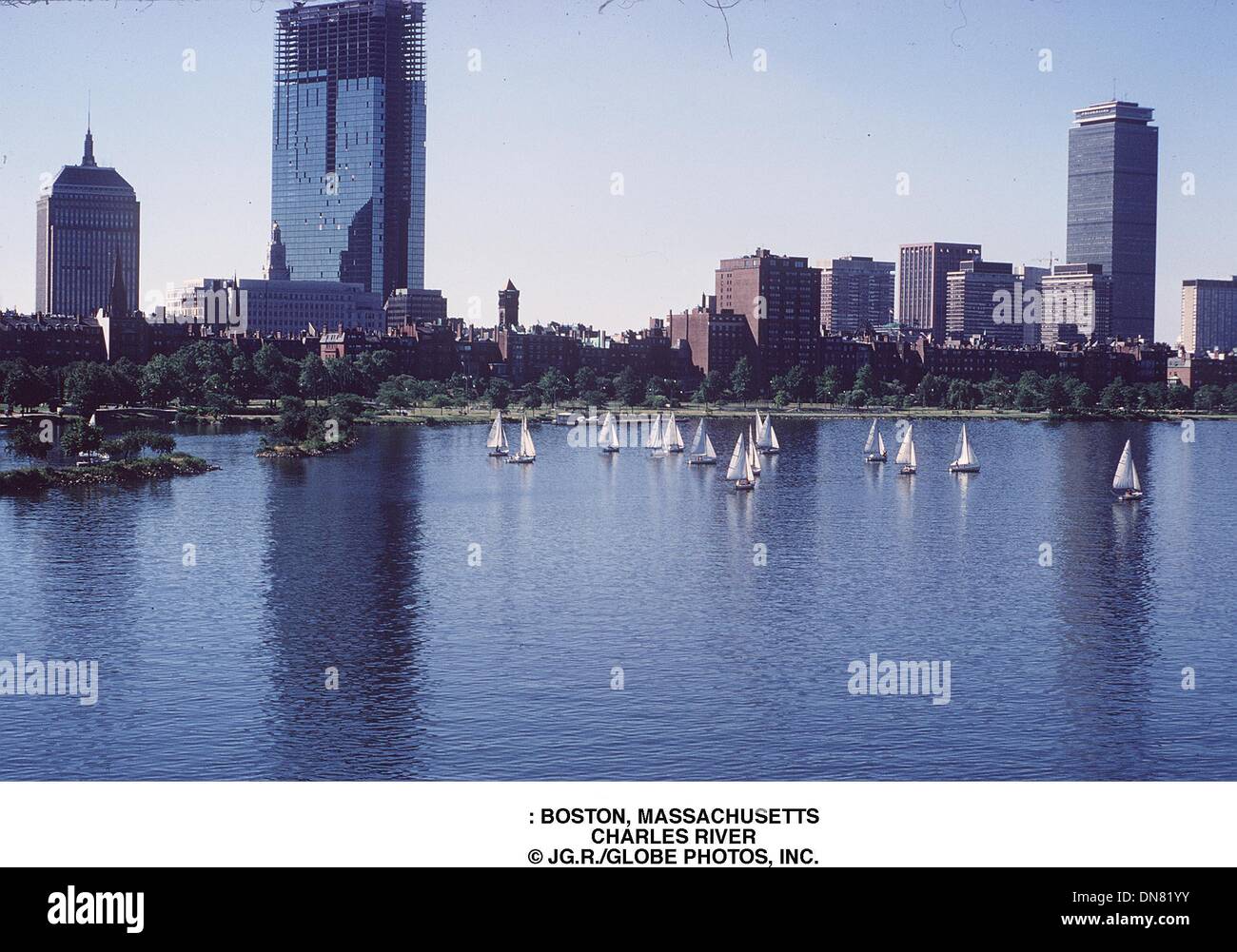 Feb. 14, 2001 - BOSTON, MASSACHUSETTS.CHARLES RIVER.Â© JG.R.(Credit ...