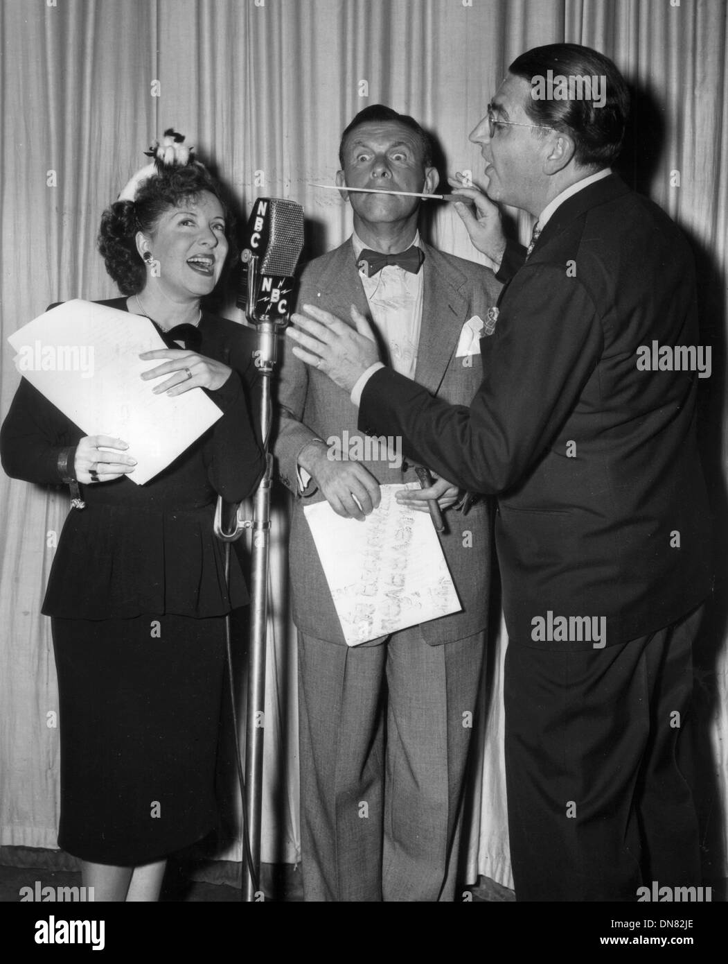 Nov. 27, 2001 - GRACIE ALLEN/GEORGE BURNS/MEREDITH WILLSON. NBC/(Credit ...