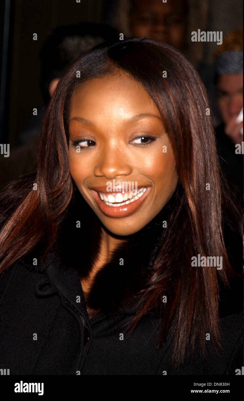 Mar. 5, 2002 - K24306AR SD 0305.BRANDY SIGNING CDS AT THE FYE RECORD ...