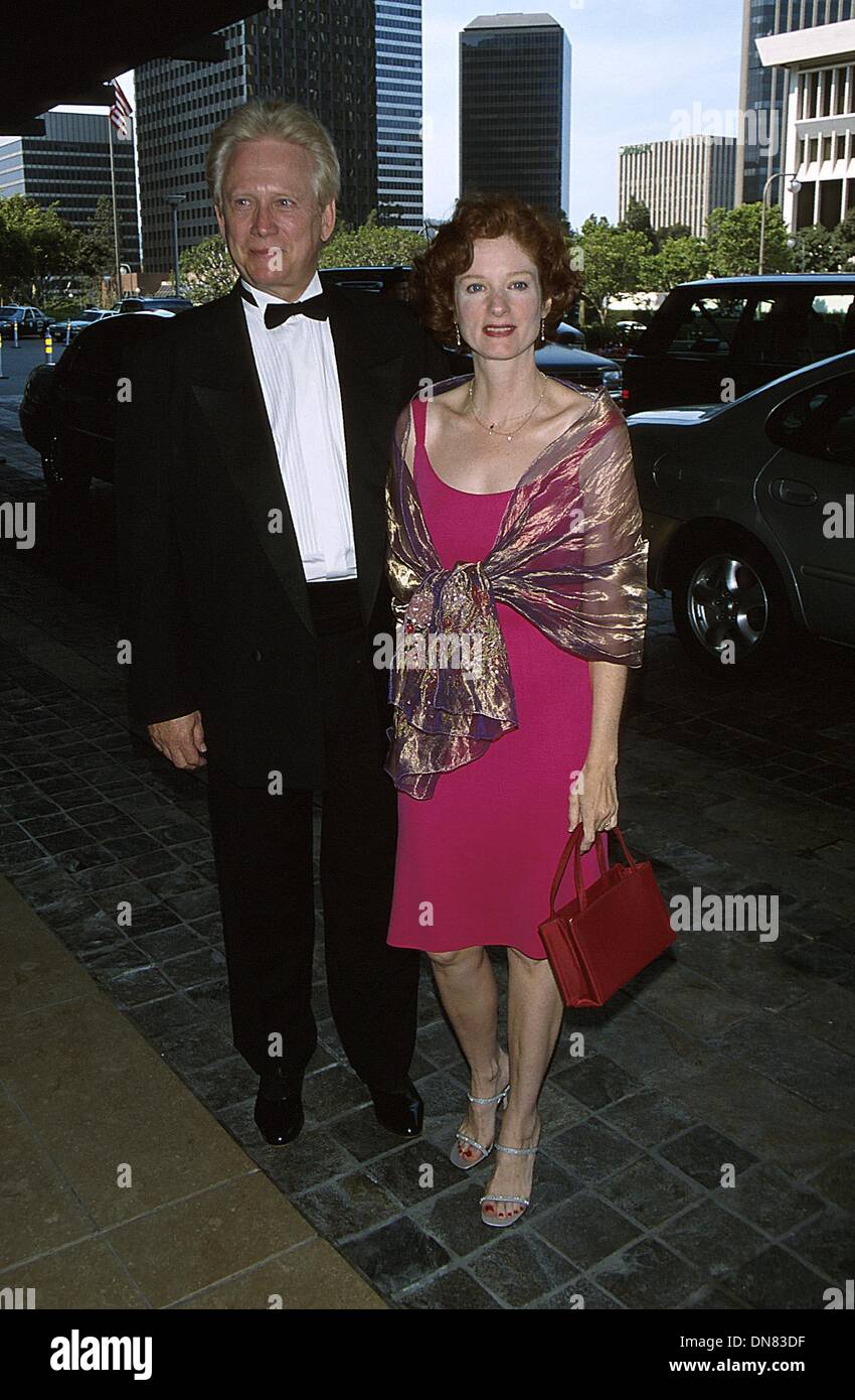 May 13, 2002 - Hollywood, CA, USA - K24998MR: 29TH ANNUAL DAYTIME EMMY ...