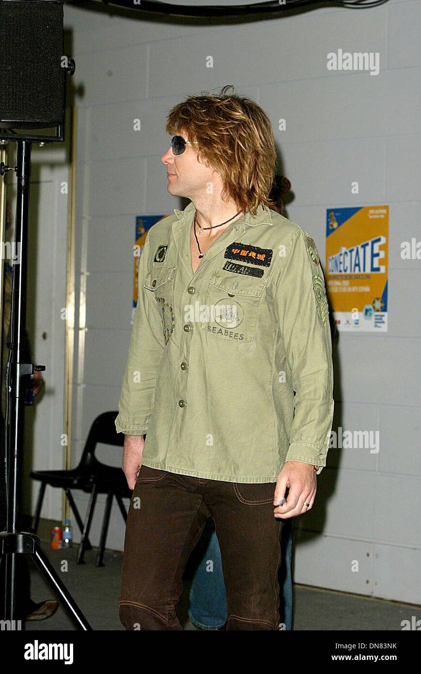 Jon bon jovi 2002 barcelona hi-res stock photography and images - Alamy