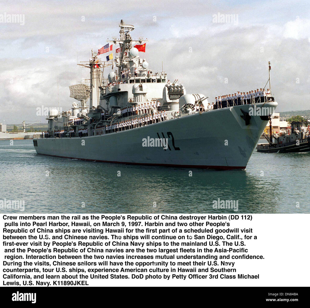 Mar. 9, 1997 - Naval Station Pearl Harbor, HI, USA - 970309-N-9815L-005 ...