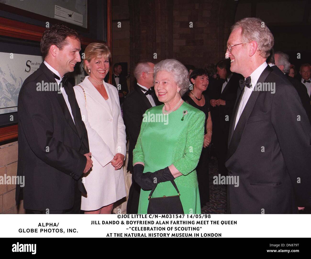 Jill dando the queen hi-res stock photography and images - Alamy