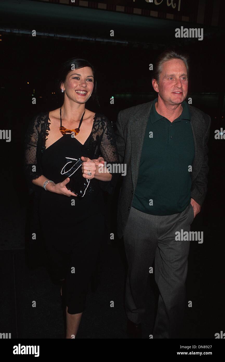 Catherine Zeta Jones 2001