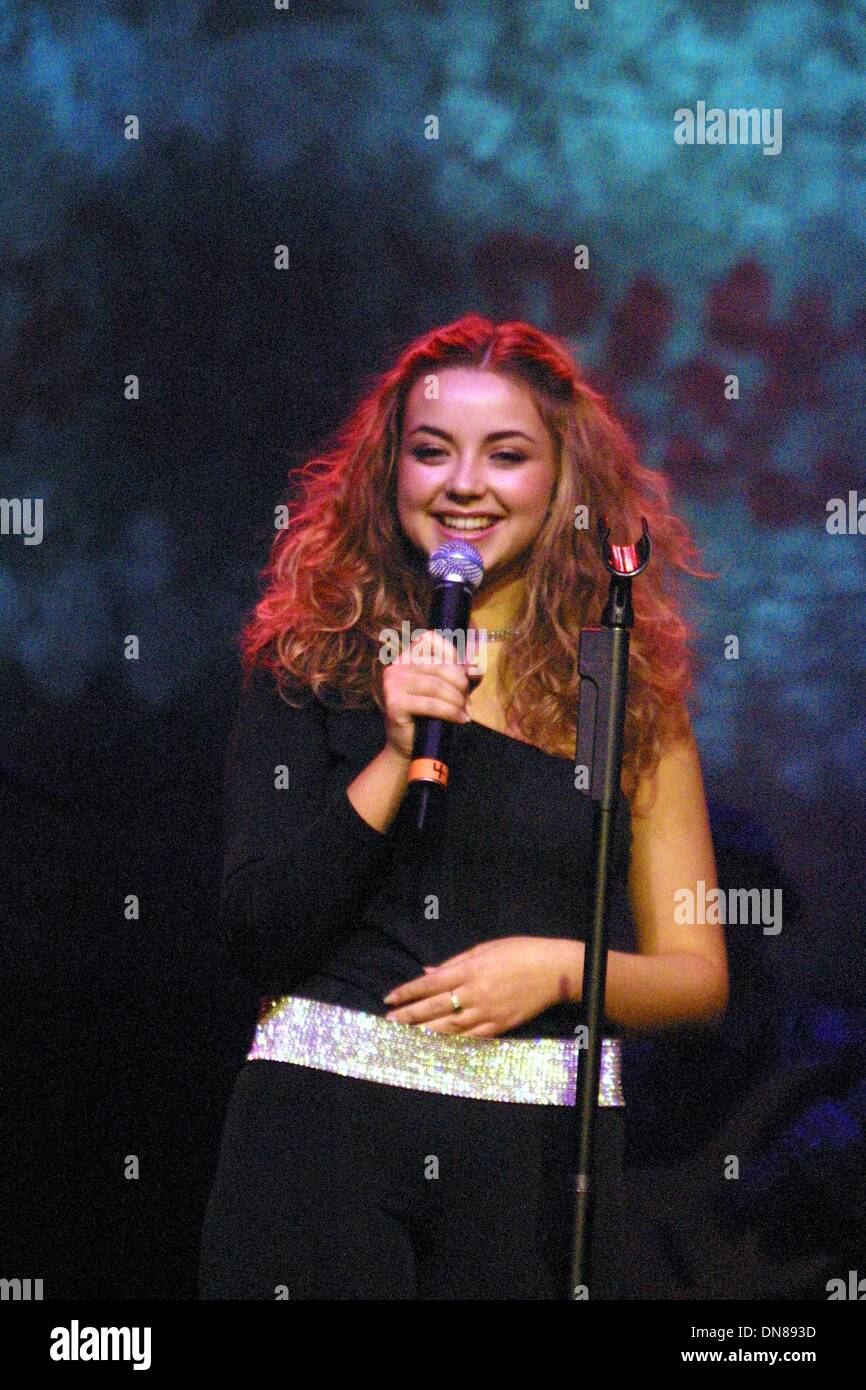 Nov. 6, 2001 - K23297JBB: 11/5/01.THE WORLDTRAID 911 BENEFIT AT THE ...