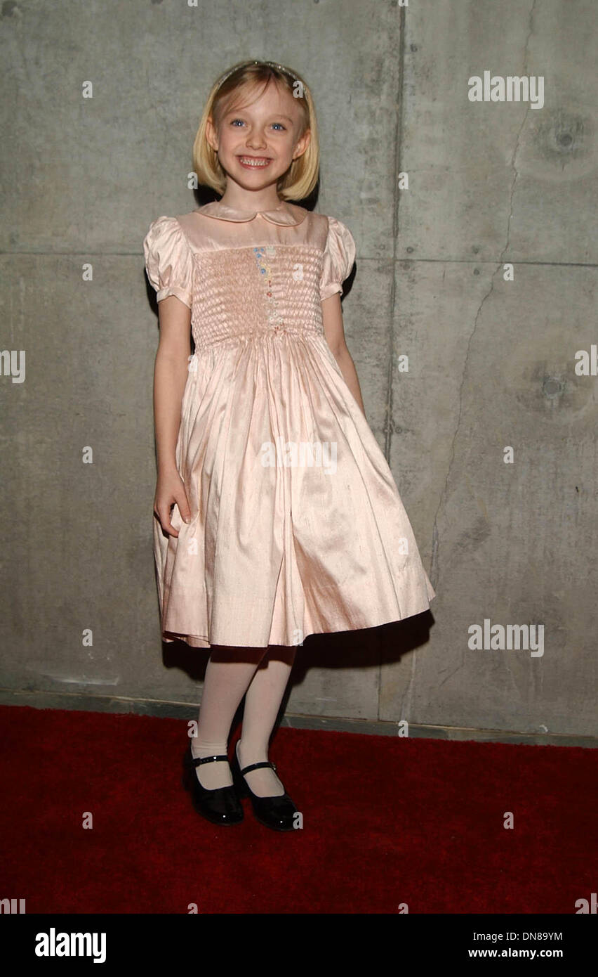 Mar. 20, 2002 - K24481AG:10TH ANNUAL MOVIE GUIDE AWARDS.SKIRBALL ...