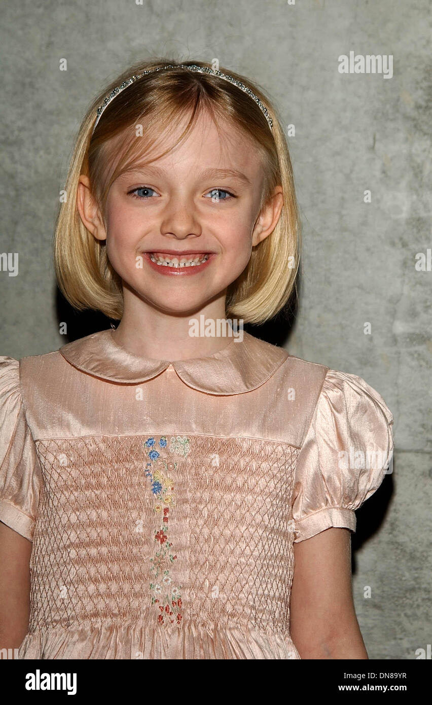 Mar. 20, 2002 - K24481AG:10TH ANNUAL MOVIE GUIDE AWARDS.SKIRBALL ...