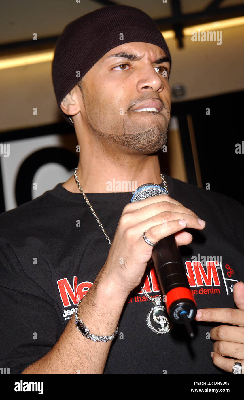 Craig david 2002 hi-res stock photography and images - Alamy