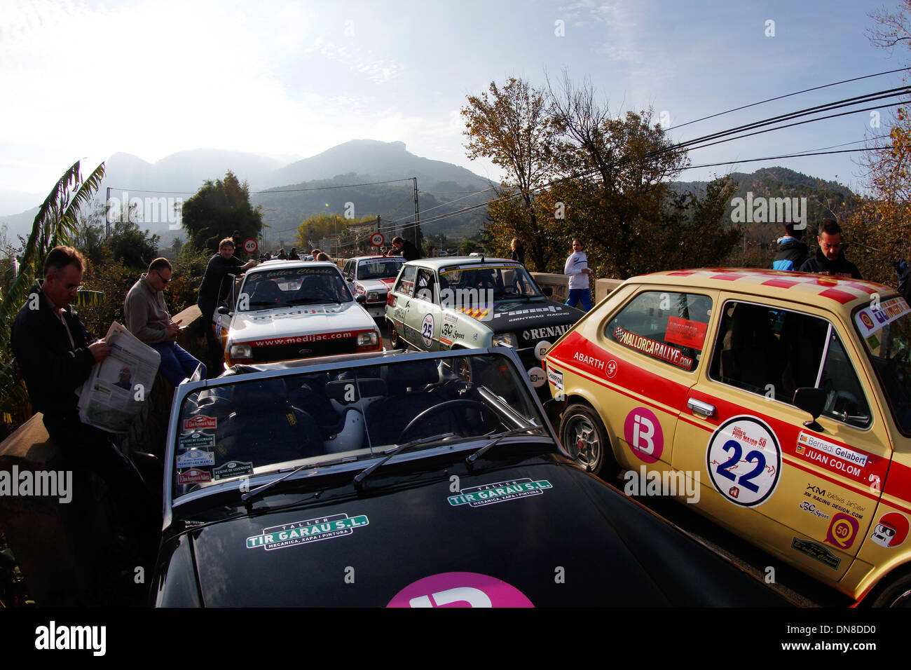Old racing car models seen before the start of a classic models race in ...