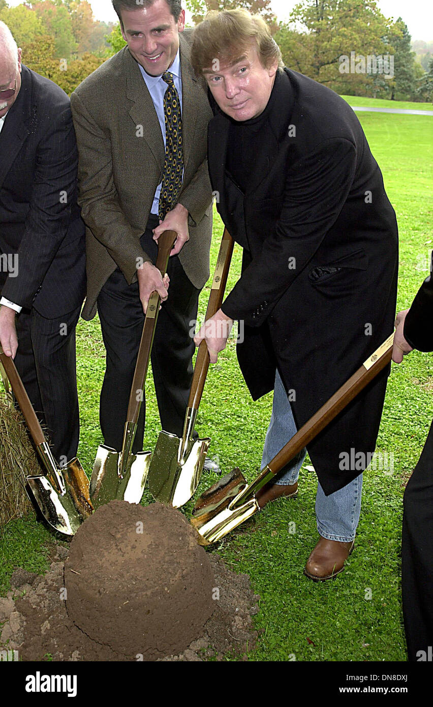 Sept. 7, 2000 - K26960JKRON SD1026.DONALD TRUMP'S NEW GOLF COURSE ...