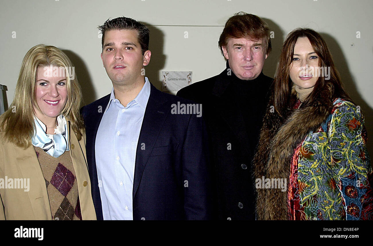 Melania knauss 2000 hi-res stock photography and images - Alamy