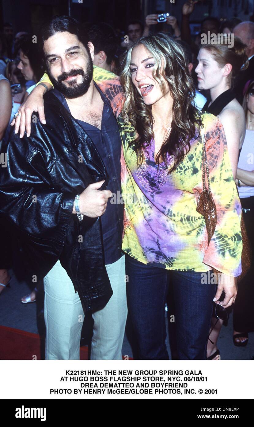 June 18, 2001 - K22181HMc: THE NEW GROUP SPRING GALA.AT HUGO BOSS ...