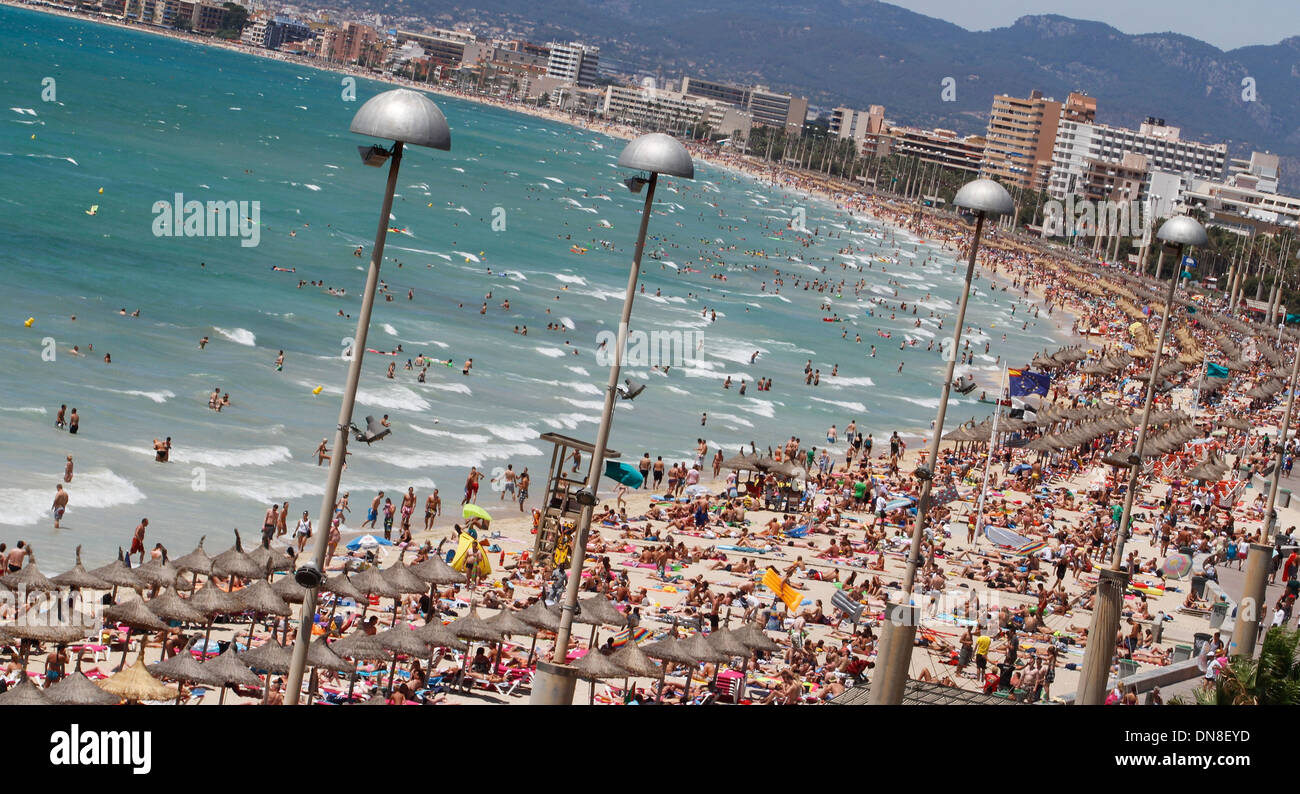 Crowded Beach Majorca High Resolution Stock Photography and Images - Alamy