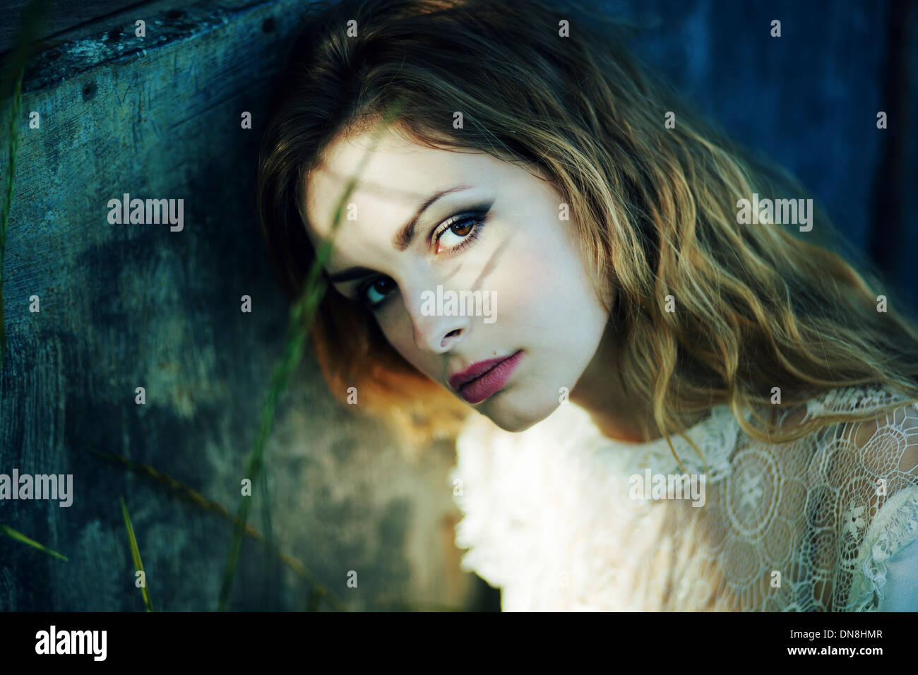 Woman looking longingly hi-res stock photography and images - Alamy