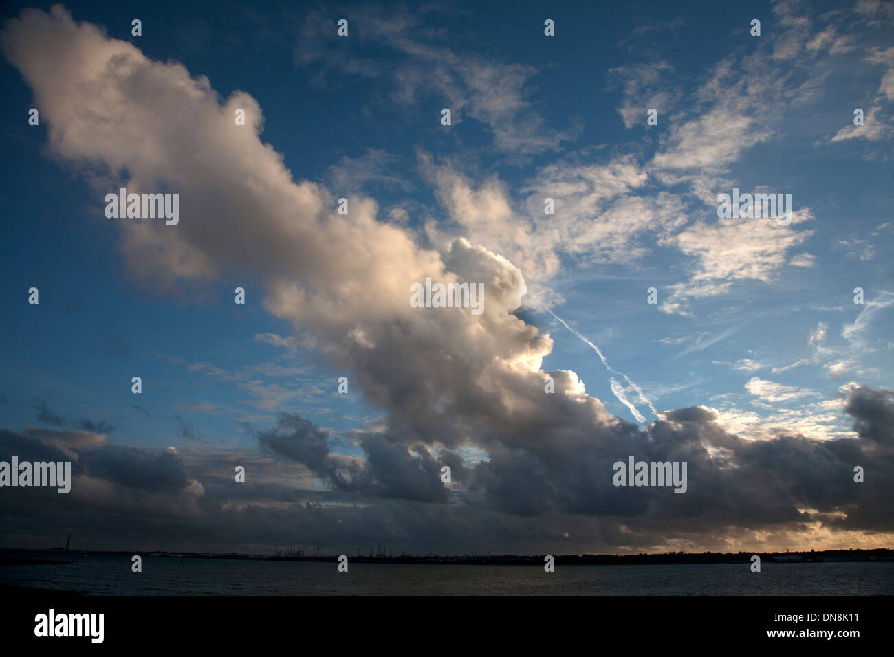 weston shore southampton water hampshire england Stock Photo - Alamy