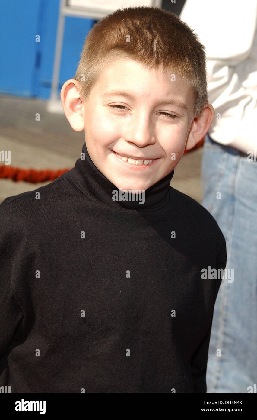 Feb. 3, 2002 - K23960AG.BIG FAT LIAR - PREMIERE.UNIVERSAL STUDIOS ...