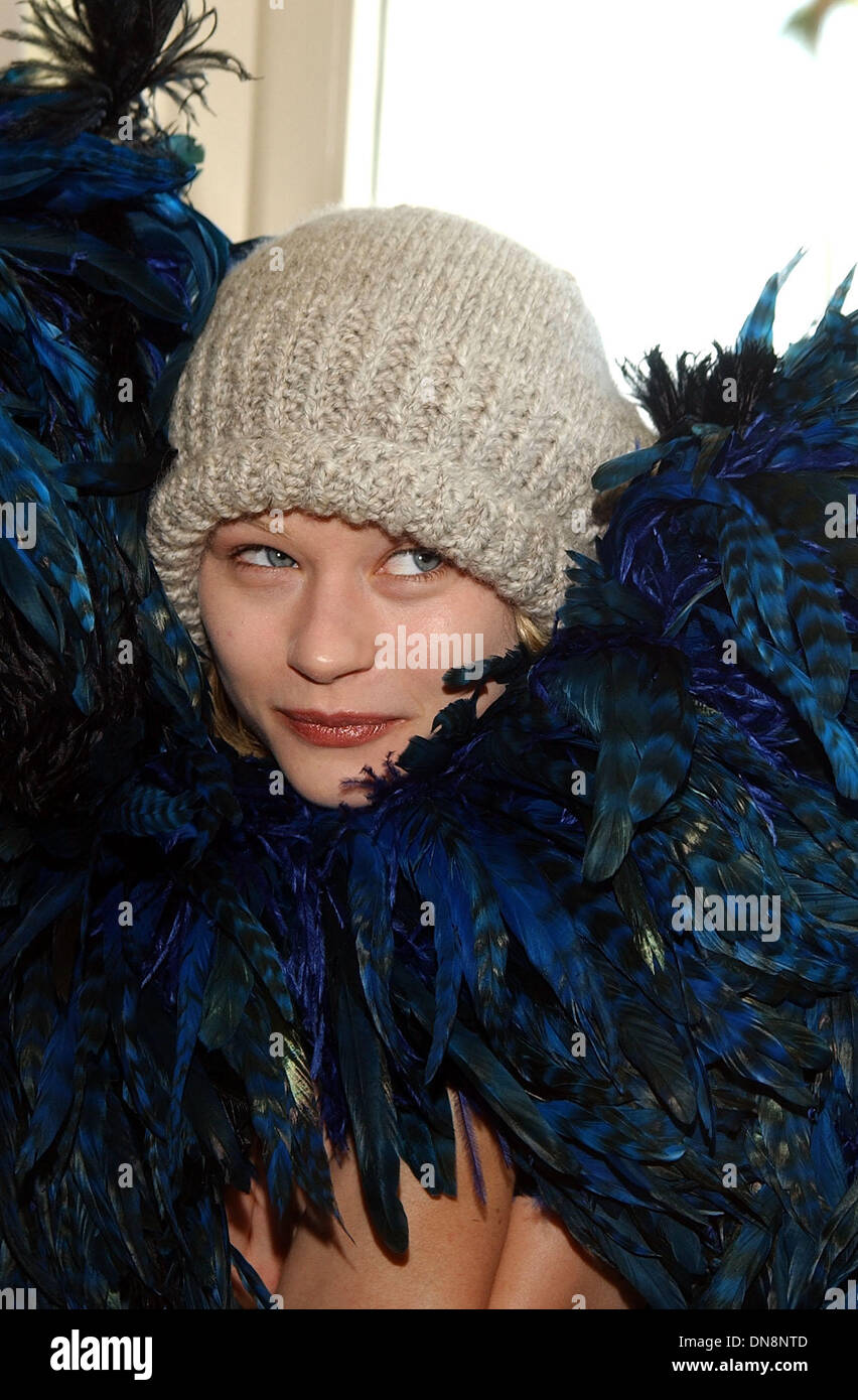 Emilie de raven hi-res stock photography and images - Alamy