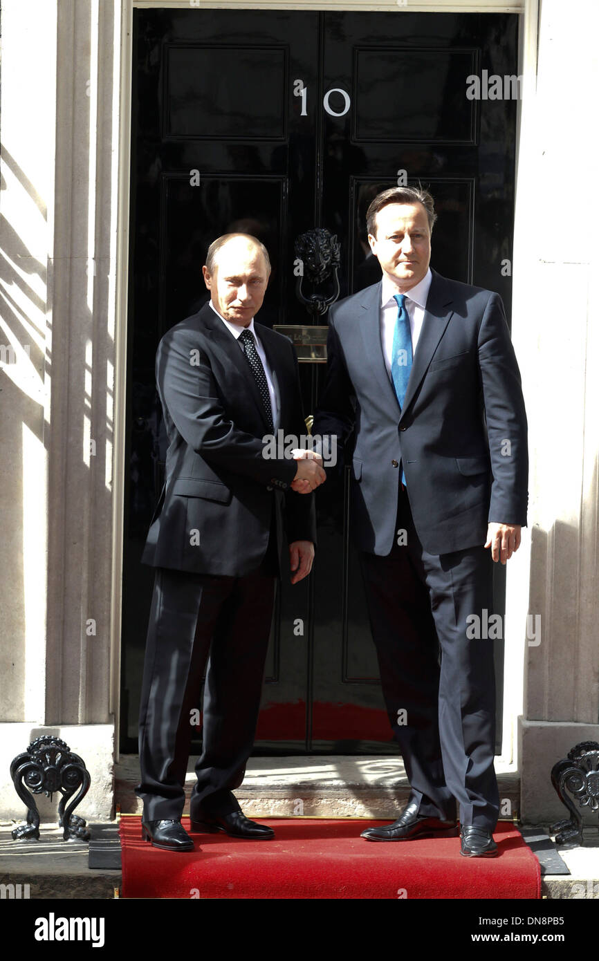 British Prime Minister David Cameron meets Russian President Vladimir ...