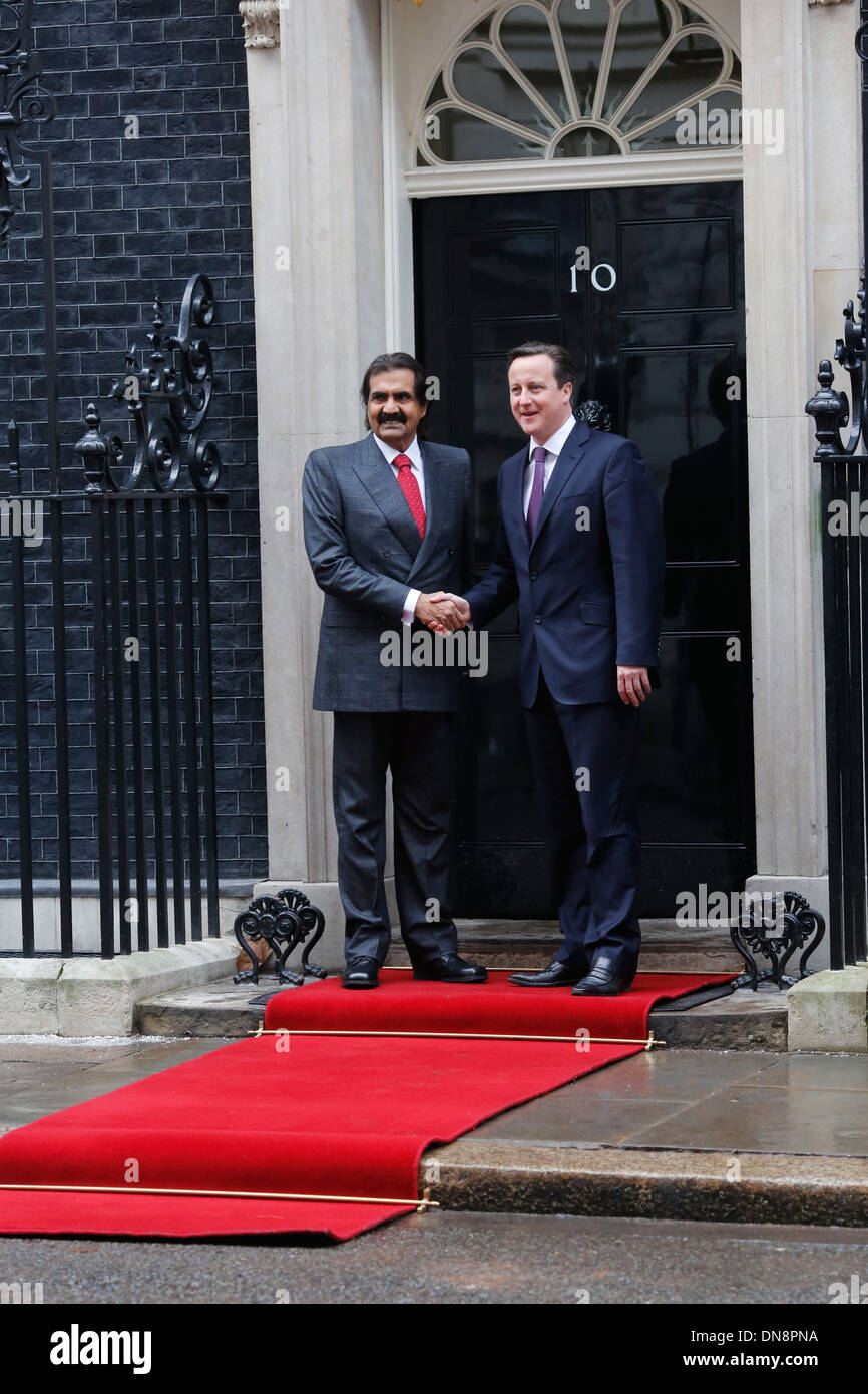 British Prime Minister David Cameron meets Sheikh Hamad bin Khalifa Al ...