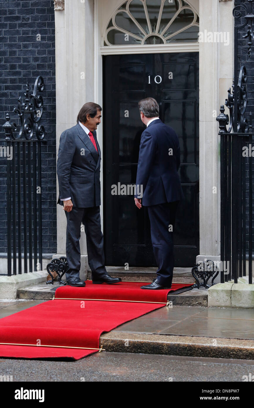 British Prime Minister David Cameron meets Sheikh Hamad bin Khalifa Al ...
