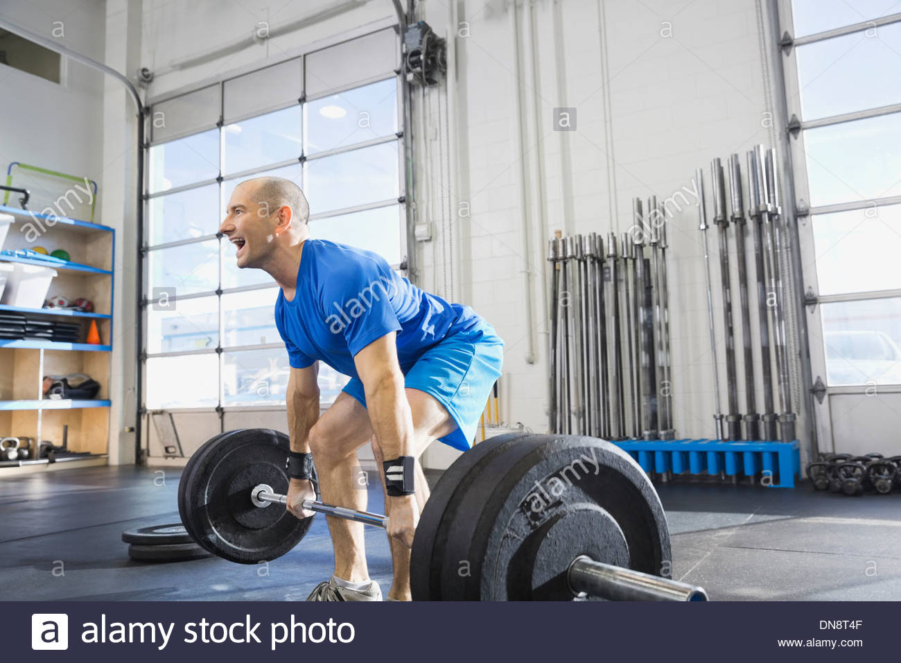 Deadlifts hi-res stock photography and images - Alamy