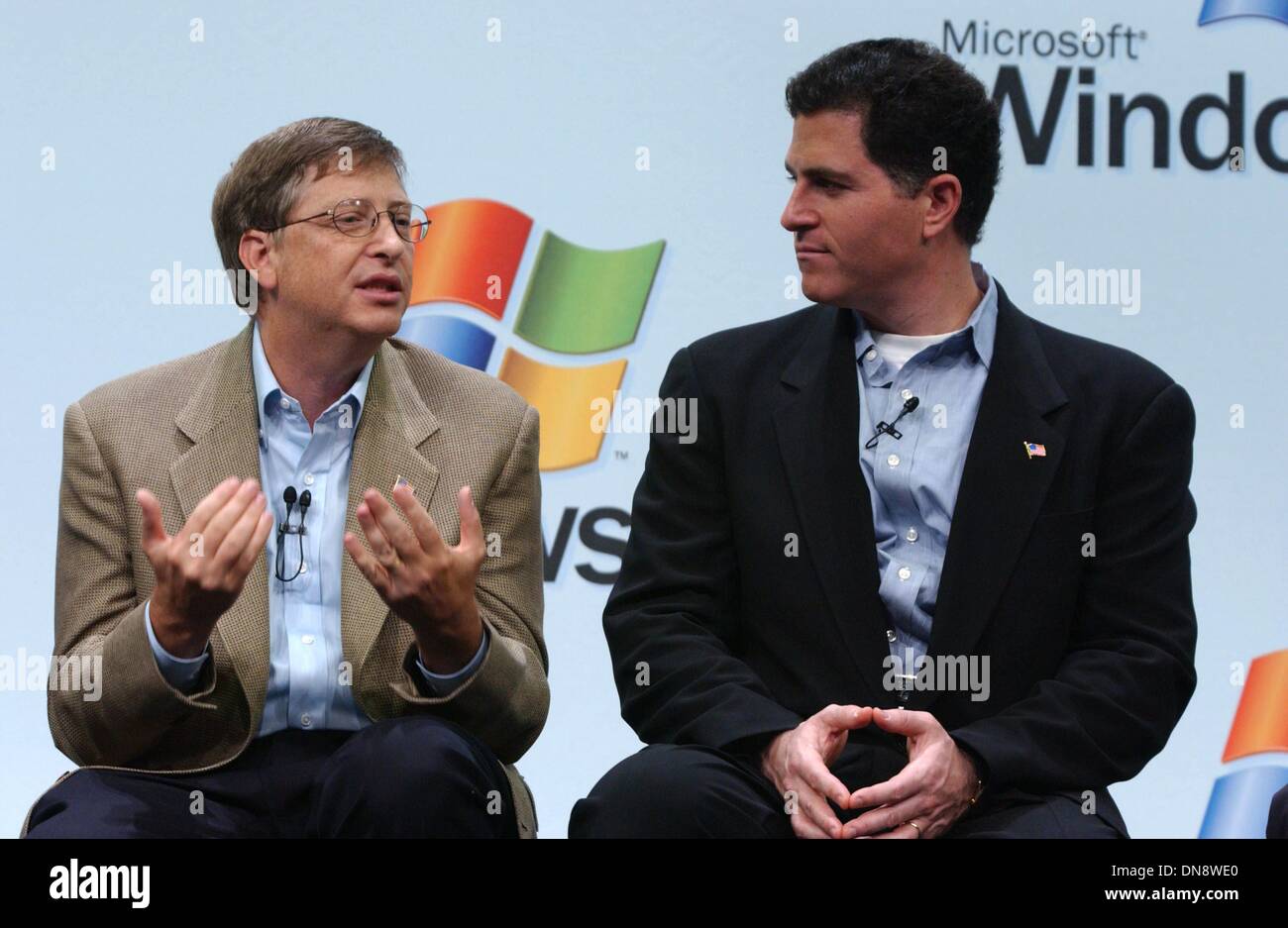 Windows xp bill gates hi-res stock photography and images - Alamy