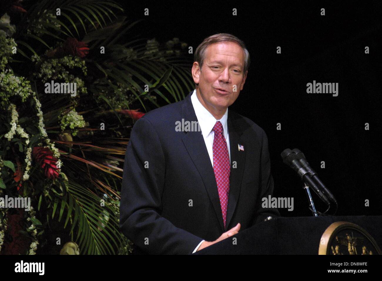 Nov. 20, 2001 - K23457JBB: 2001 GOVERNORS ARTS AWARDS AT THE ...