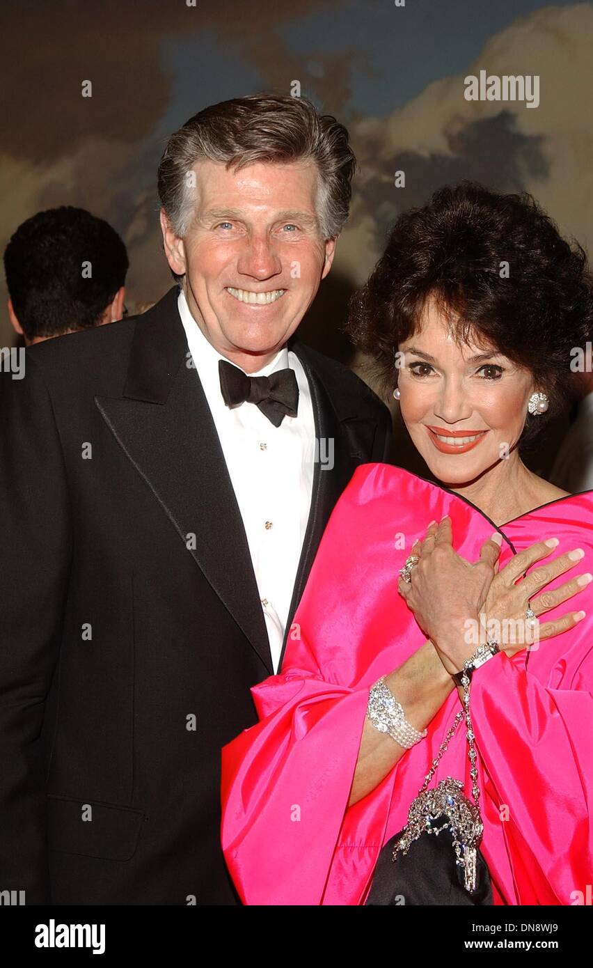 Mary Ann Mobley Gary Collins Hi Res Stock Photography And Images Alamy