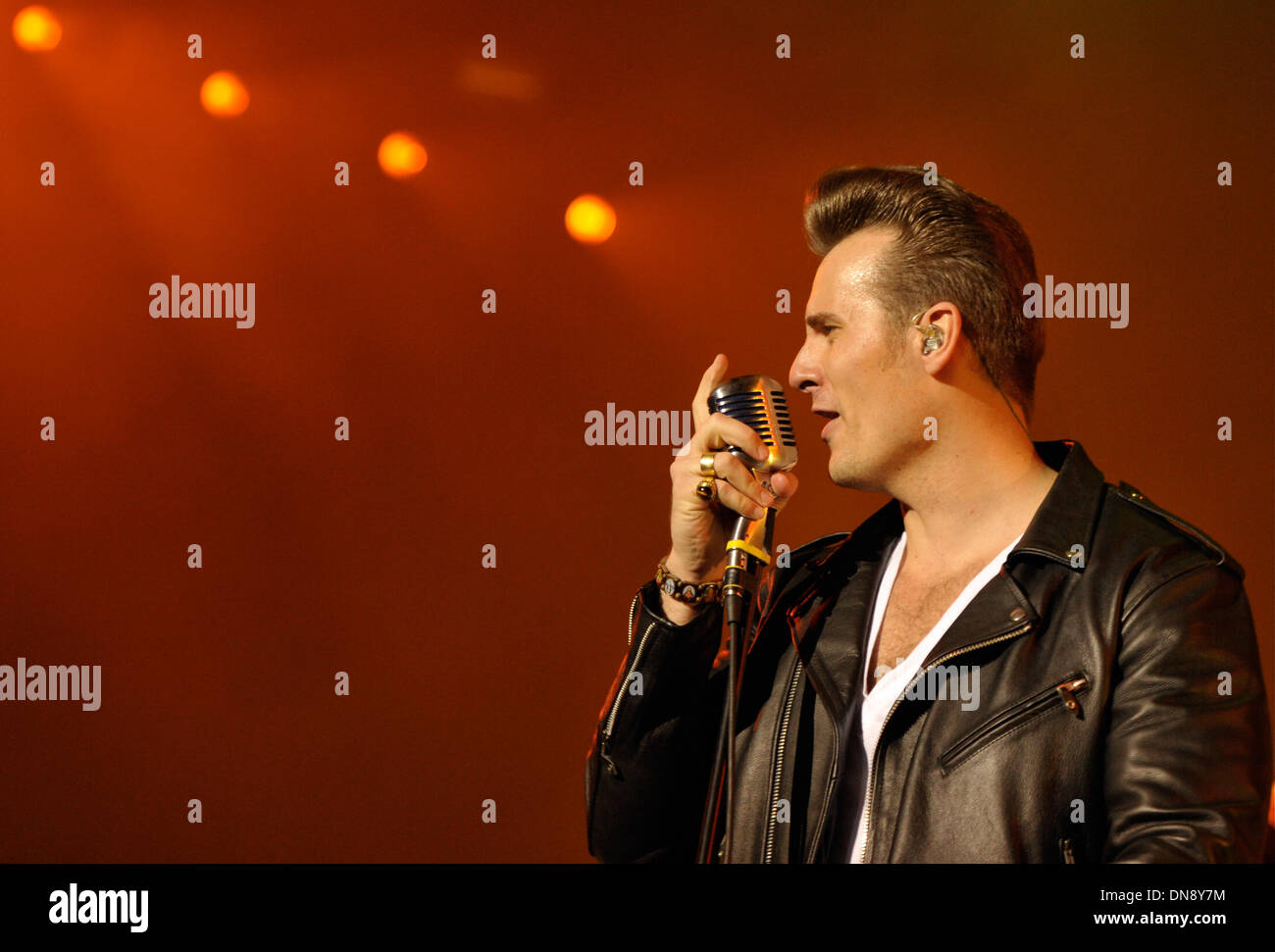 Rockn roll hi-res stock photography and images - Alamy