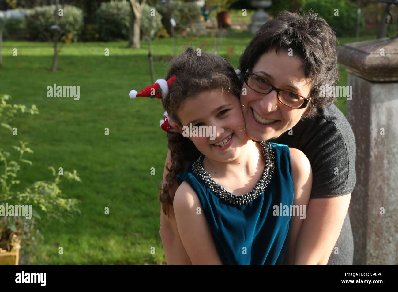 English mother and daughter hi-res stock photography and images - Alamy