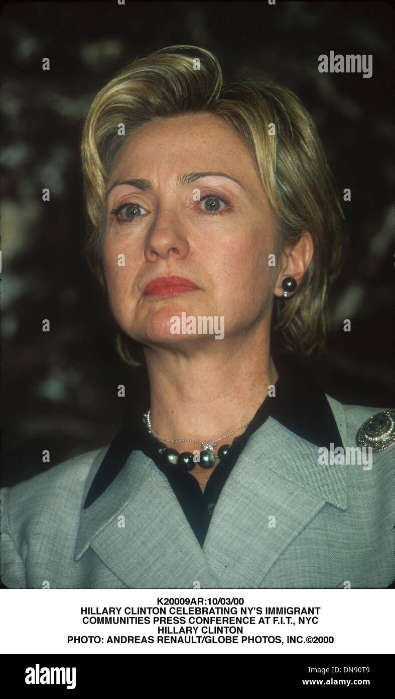 Hillary clinton 2000 hi-res stock photography and images - Alamy