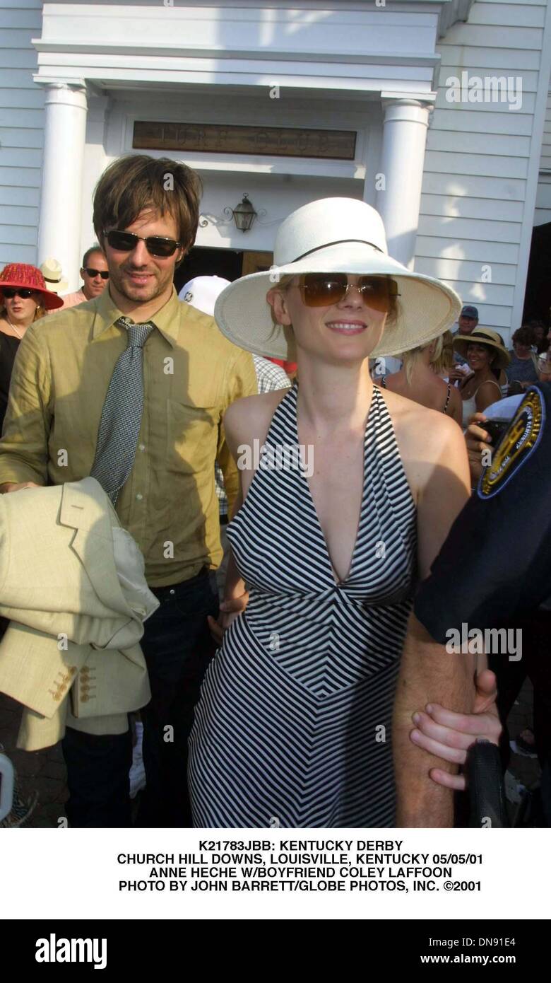 2001 kentucky derby hi-res stock photography and images - Alamy
