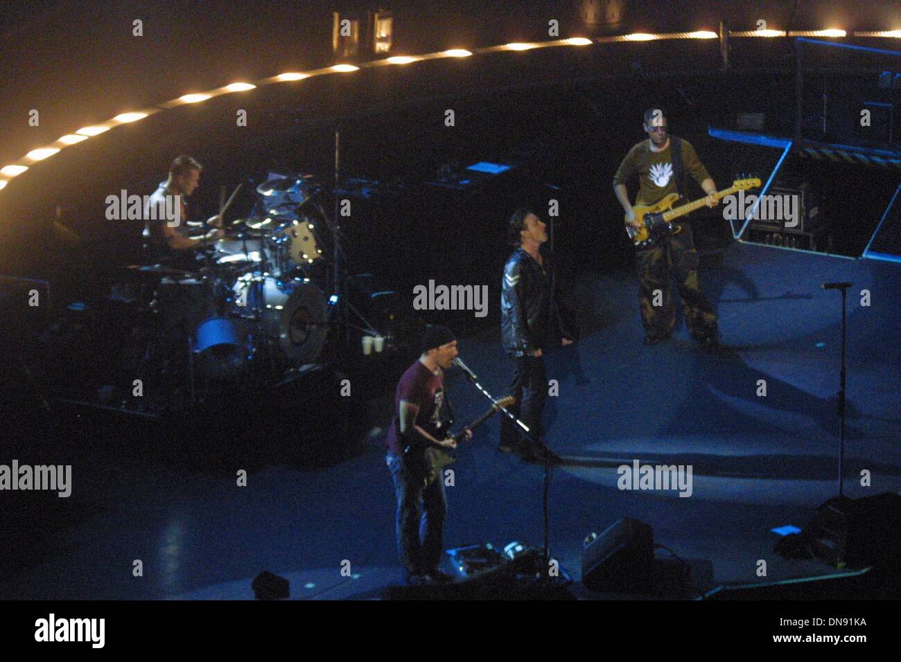 June 21, 2001 - K22229JBB: U-2 CONCERT AT.THE CONTINENTAL ARENA IN NEW ...