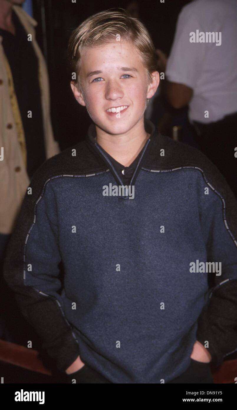 Oct. 23, 2001 - K23184EG: K-PAX WORLD PREMIERE.VILLAGE THEATRE ...