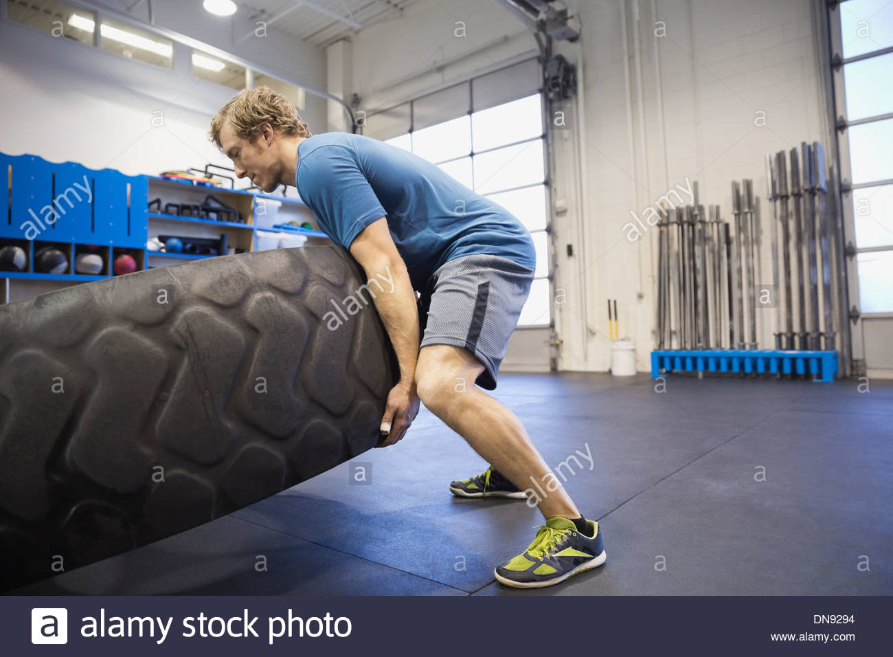 Tire flip hi-res stock photography and images - Alamy