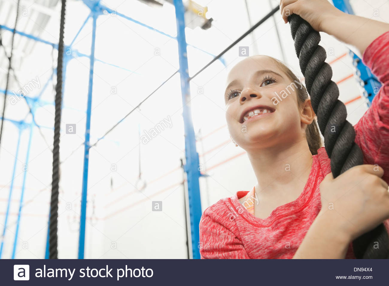 Kids climbing rope hi-res stock photography and images - Alamy