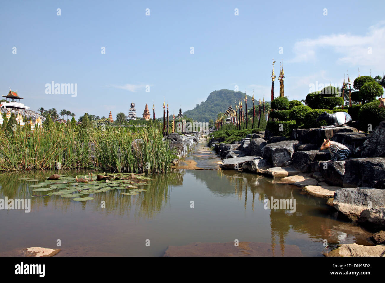 Thailand garden overlooking the front of pond Stock Photo - Alamy