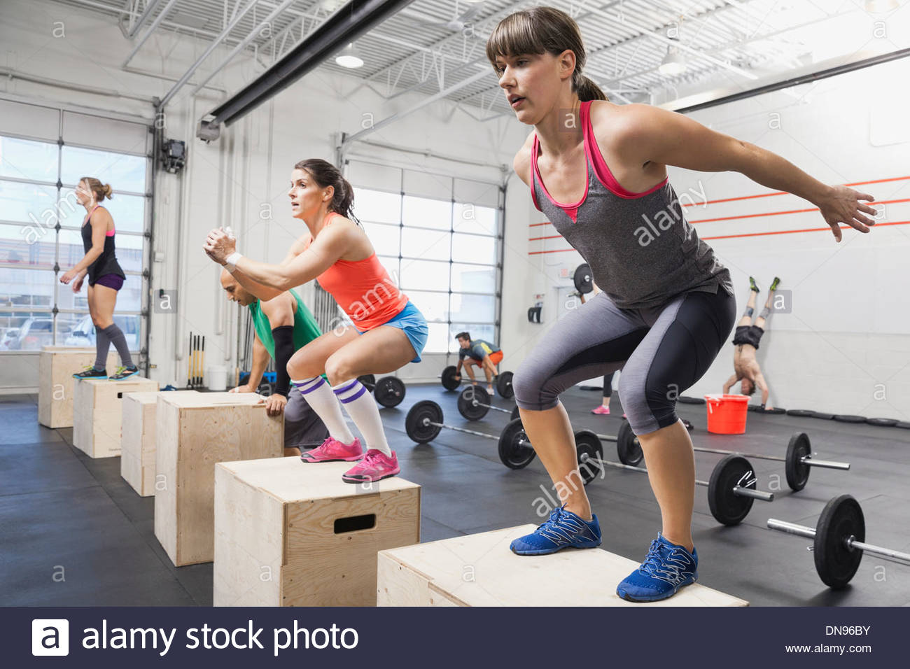 Women in gym class hi-res stock photography and images - Alamy